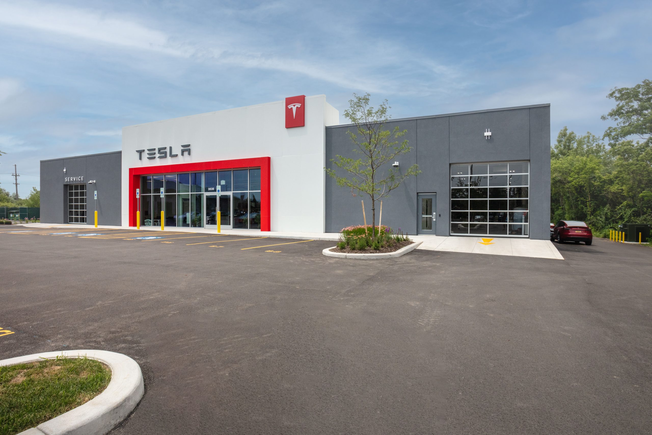 Tesla Service Center | Empire Commercial Construction